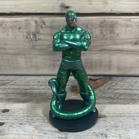 Marvel / Disney | Toys | Marvel Spiderman Scorpion Figure 4 Green ...